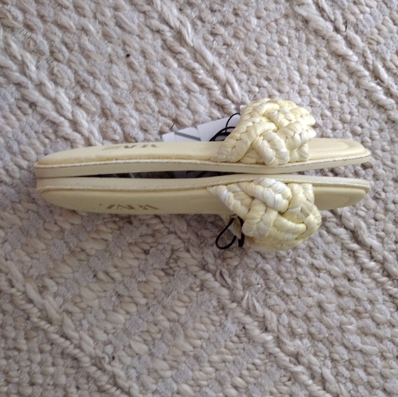 Zara | Shoes | New Zara Raffia Slide Sandals Flip Flops Straw Size 37 ...
